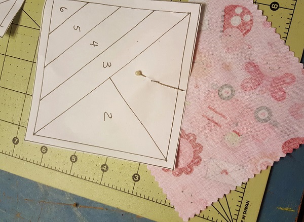 Basic Paper Piecing & A Free Pattern - Teadoddles