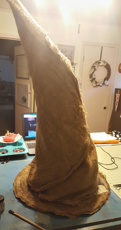 DIY Giant Wonky Wizard Hat - Teadoddles