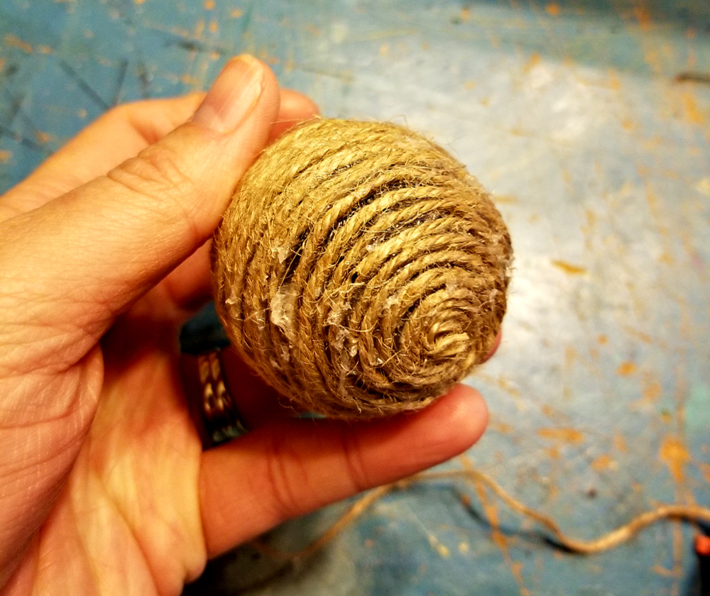 Recycled Light Bulbs ~ Pinterest Challenge - Teadoddles