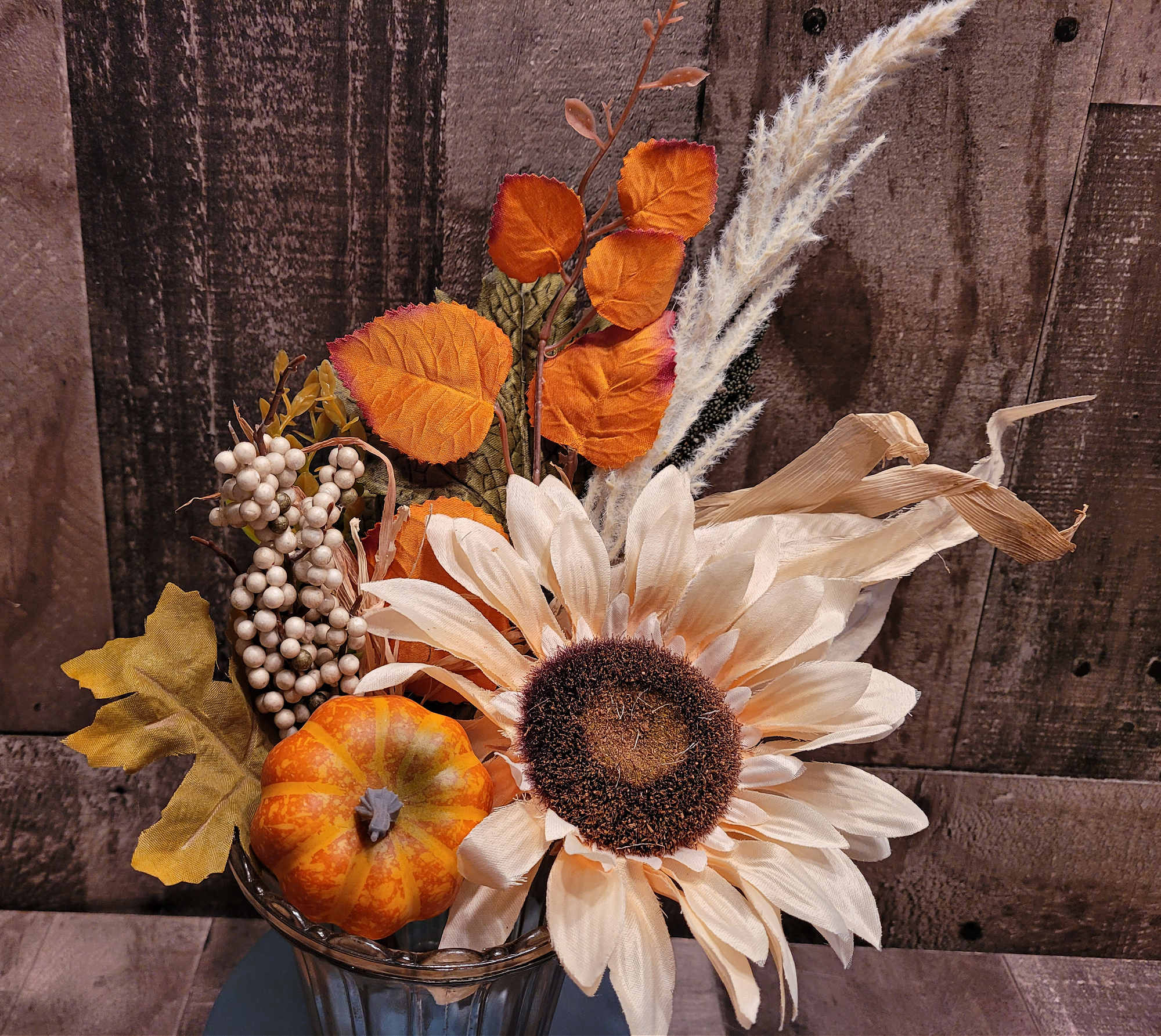 Funky Vase from Random Objects - Teadoddles